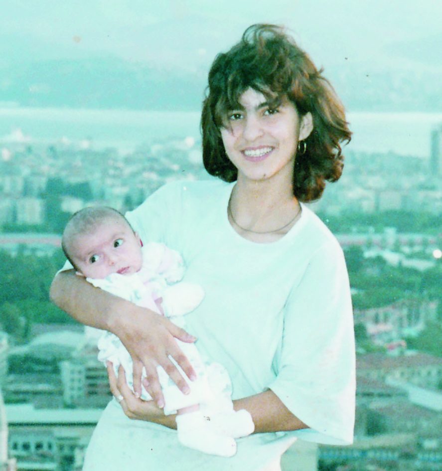 Newroz’un ateşten kadınları: Zekiye, Rahşan, Berîvan, Ronahî ve Sema ...