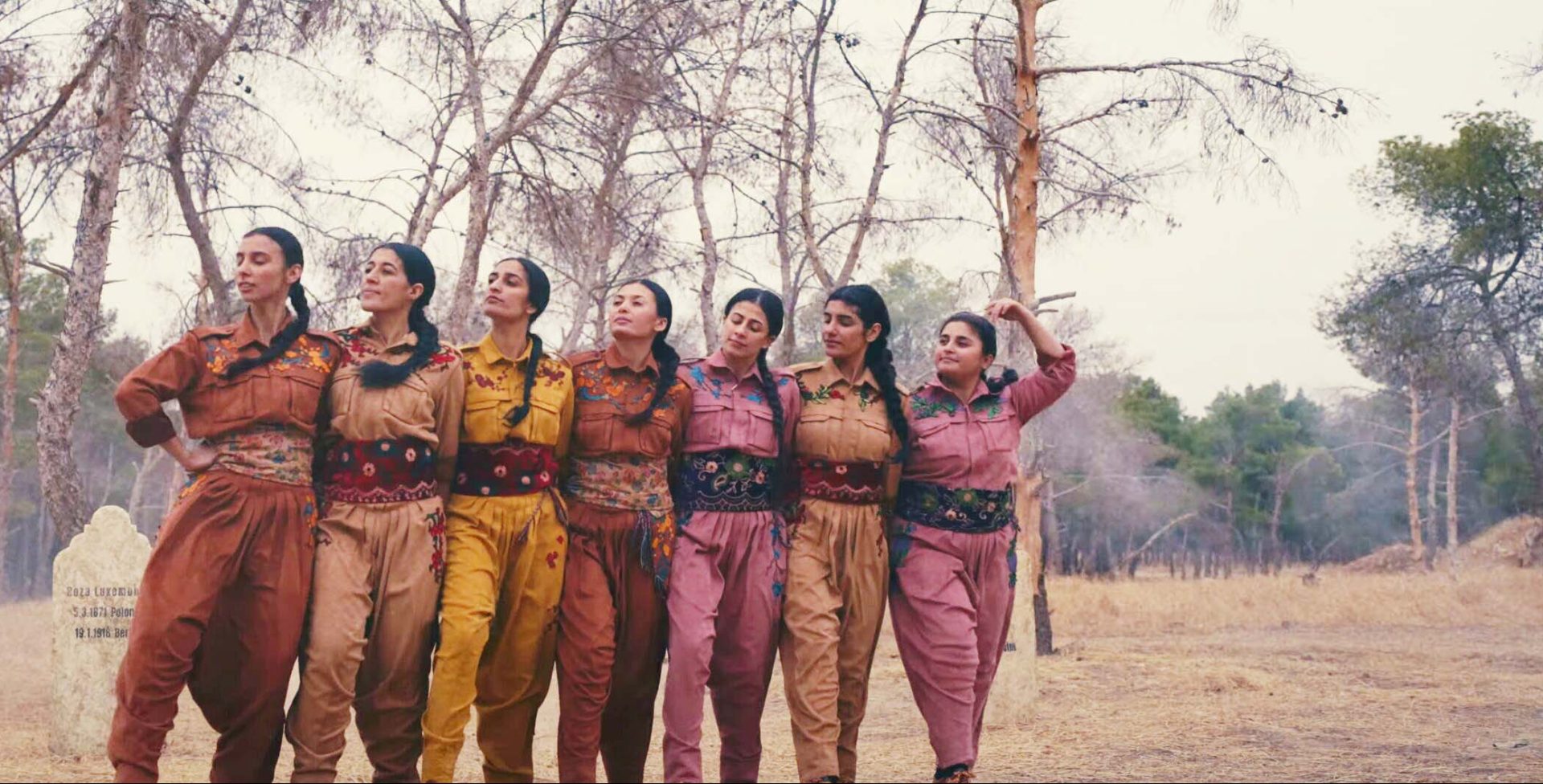 Kadın tarihine müzikal bir yolculuk: Stranên keziya sor – Newaya Jin